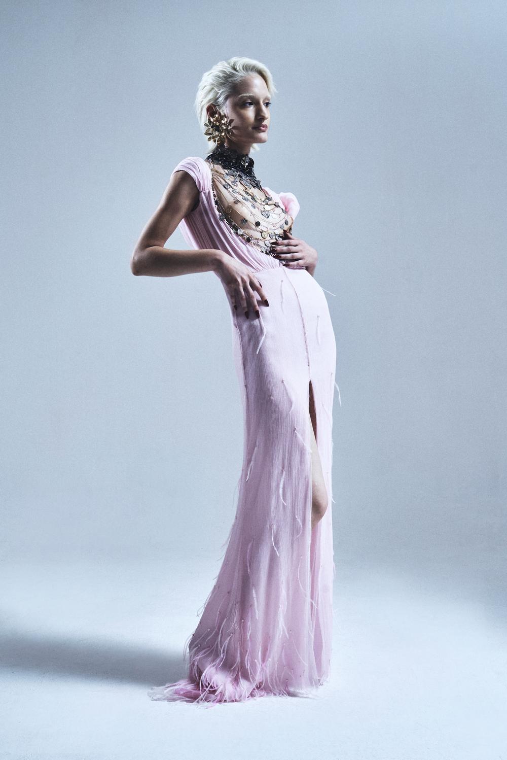 Défilé - Khosrov - Prêt à porter Printemps-Eté 2024